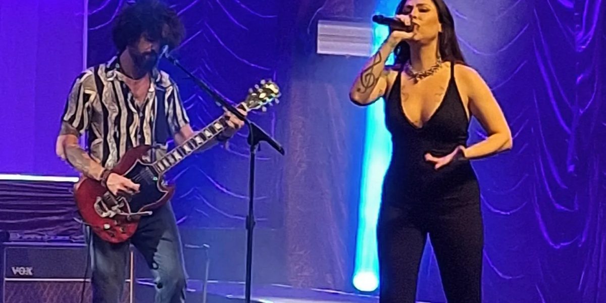 Pitty traz rock 'n' roll e emoção em show comemorativo no Rio de Janeiro
